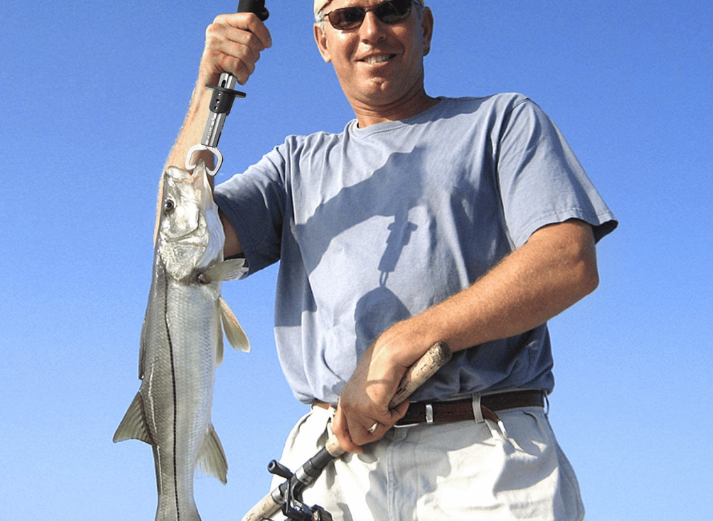 Removing Fish Hooks with Ease: Grab a Fish Hook Remover Tool